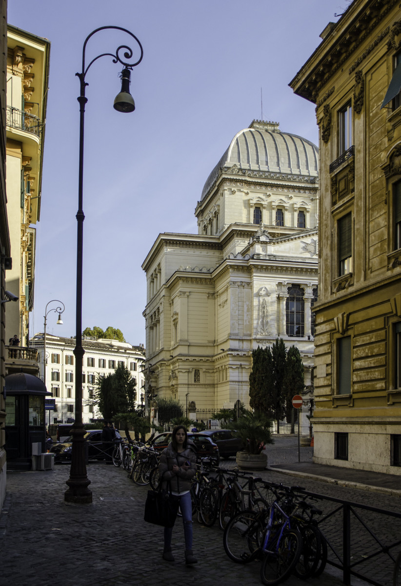 Guide to the Jewish Ghetto area of Rome, Italy